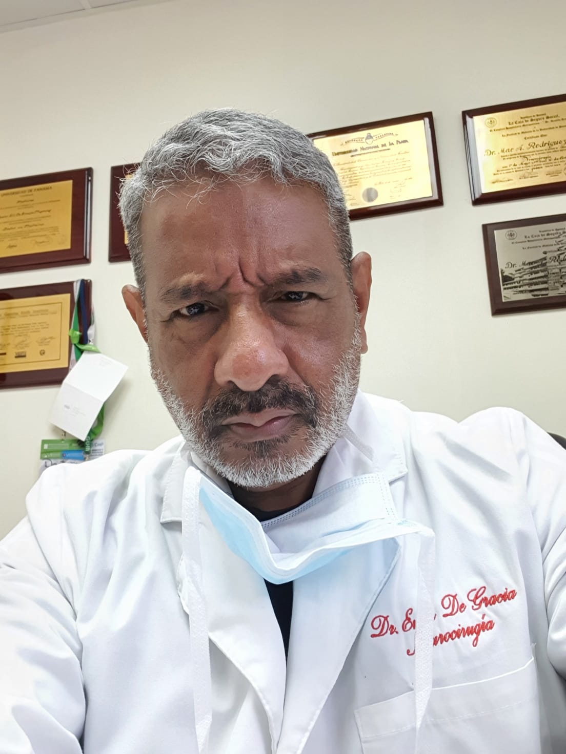 Dr. Emir de Gracia - Clinica Hospital Saturno